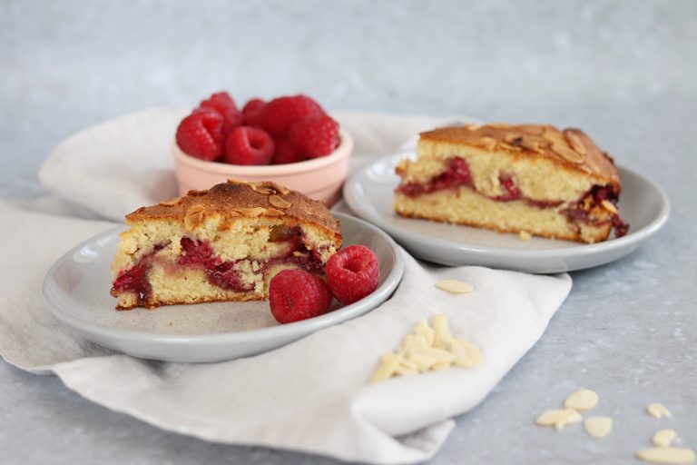 Raspberry Bakewell Cake – Curly's Cooking