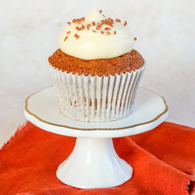 Carrot Cake Cupcakes (without nuts & raisins) – Curly's Cooking