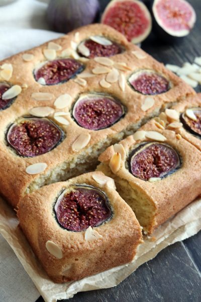 Fig & Almond Traybake – Curly's Cooking
