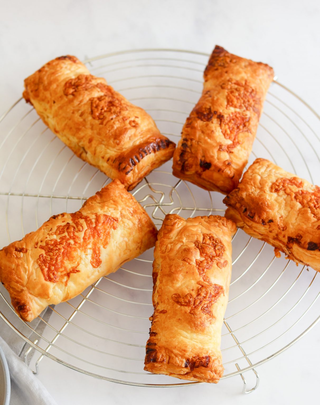 Egg & Bacon Puff Pastries – Curly's Cooking