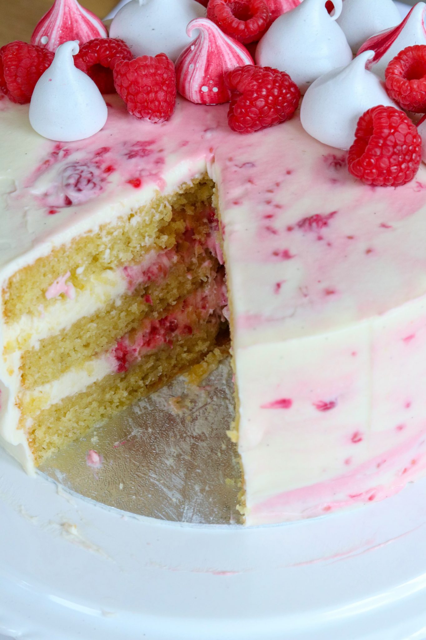 Raspberry & Mascarpone Layer Cake – Curly's Cooking