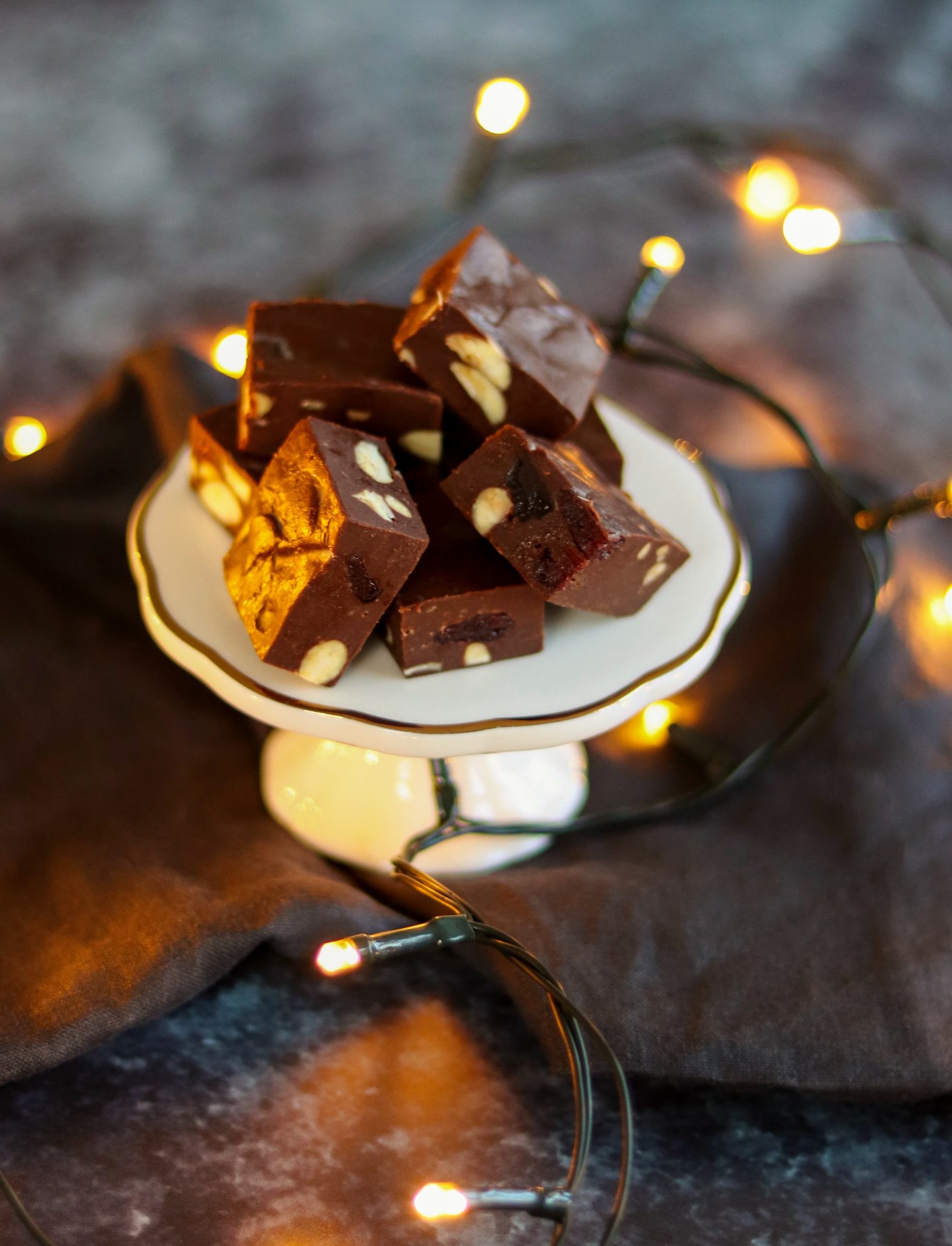 Dark Chocolate, Almond & Cherry Fudge – Curly's Cooking