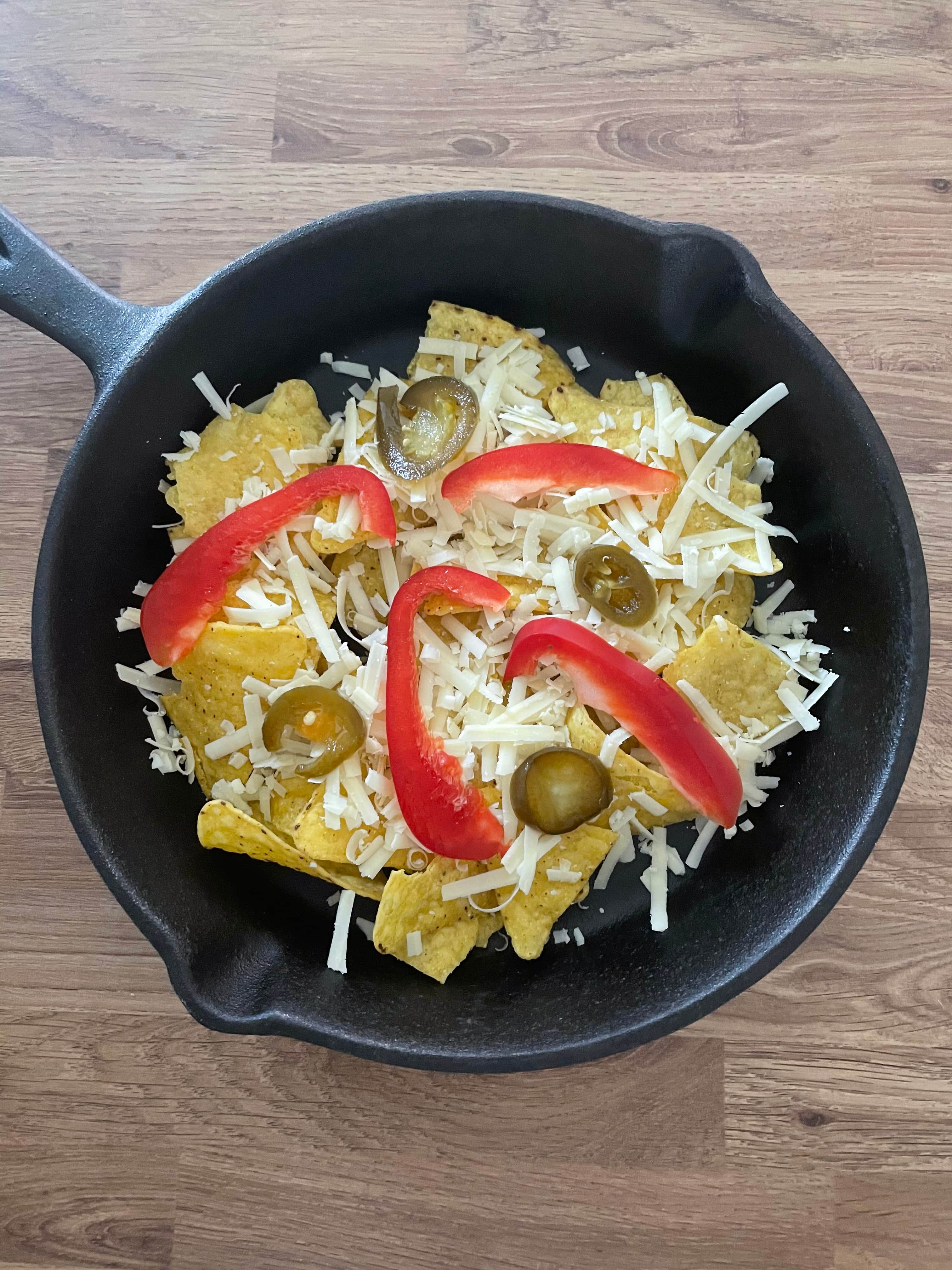 Chicken & Chorizo Nachos – Curly's Cooking