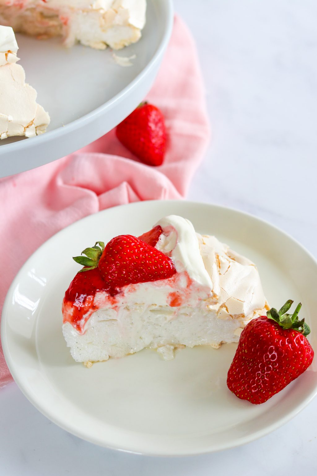 Classic Strawberry Pavlova – Curly's Cooking