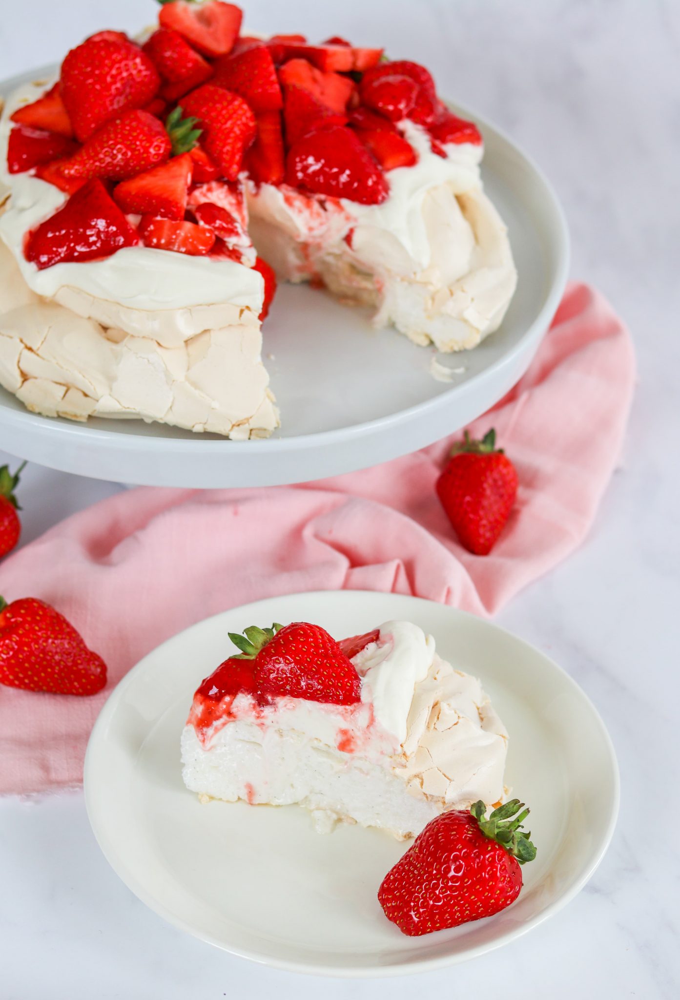 Classic Strawberry Pavlova – Curly's Cooking