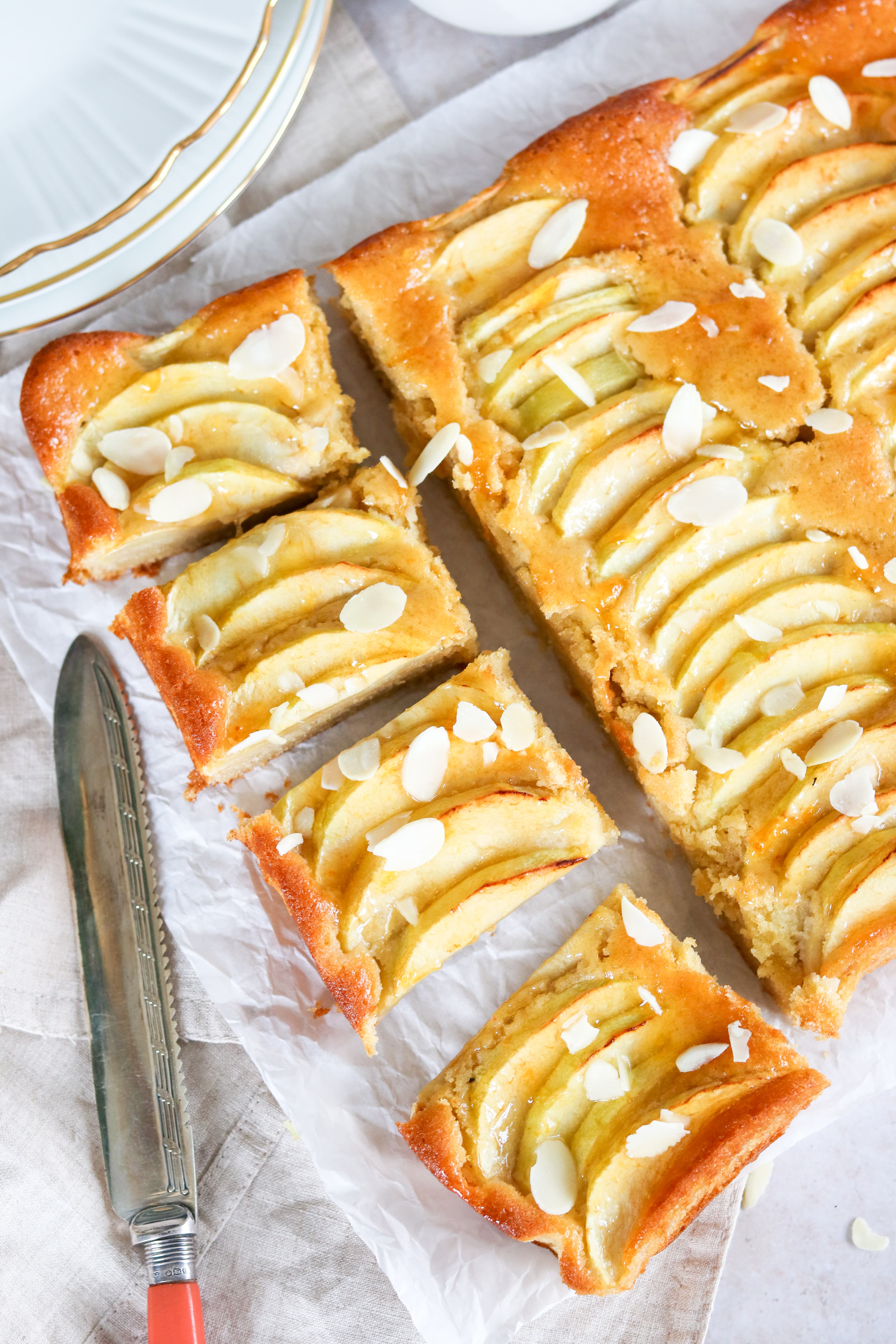 Apple Traybake with Yogurt Sponge – Curly's Cooking