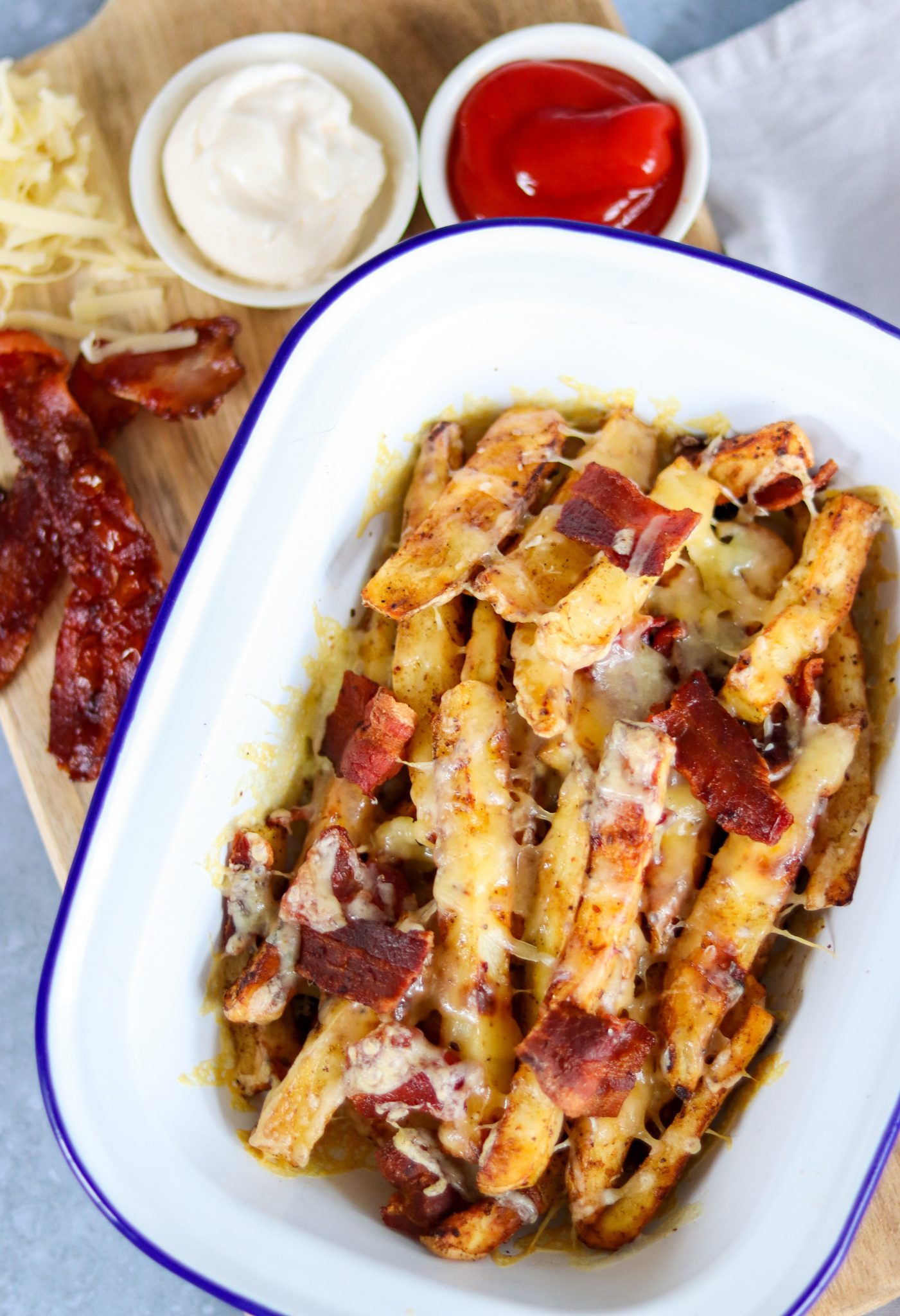 Cheese & Bacon Loaded Fries – Curly's Cooking