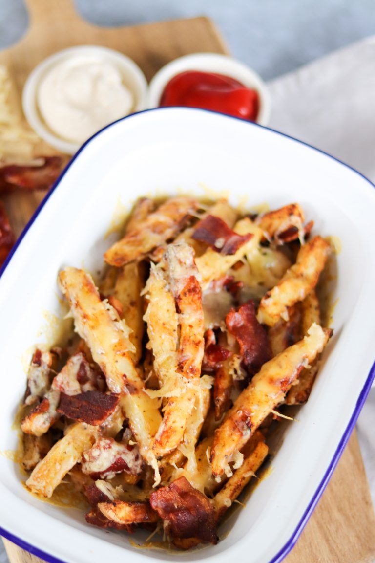 Cheese & Bacon Loaded Fries – Curly's Cooking