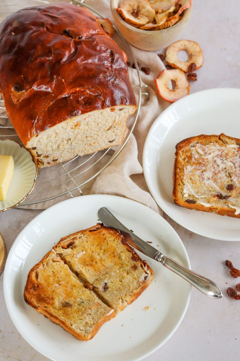 Apple & Sultana Fruit Bread – Curly's Cooking
