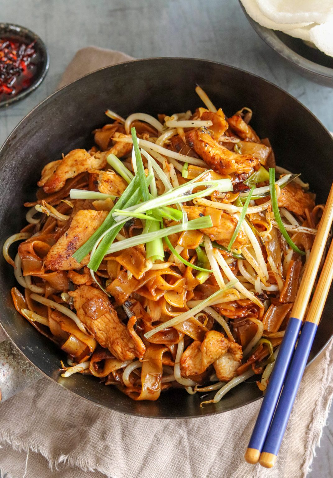 Chicken Chow Fun – Curly's Cooking