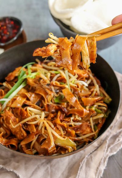 Chicken Chow Fun – Curly's Cooking