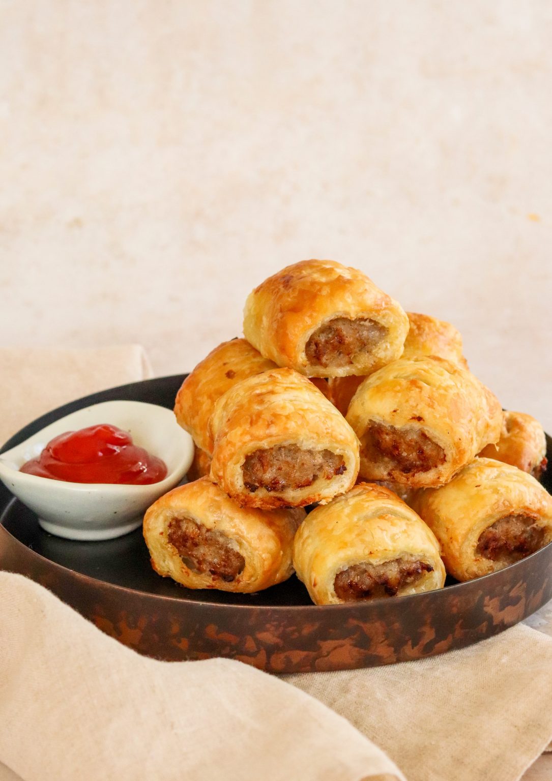 Air Fryer Sausage Rolls – Curly's Cooking