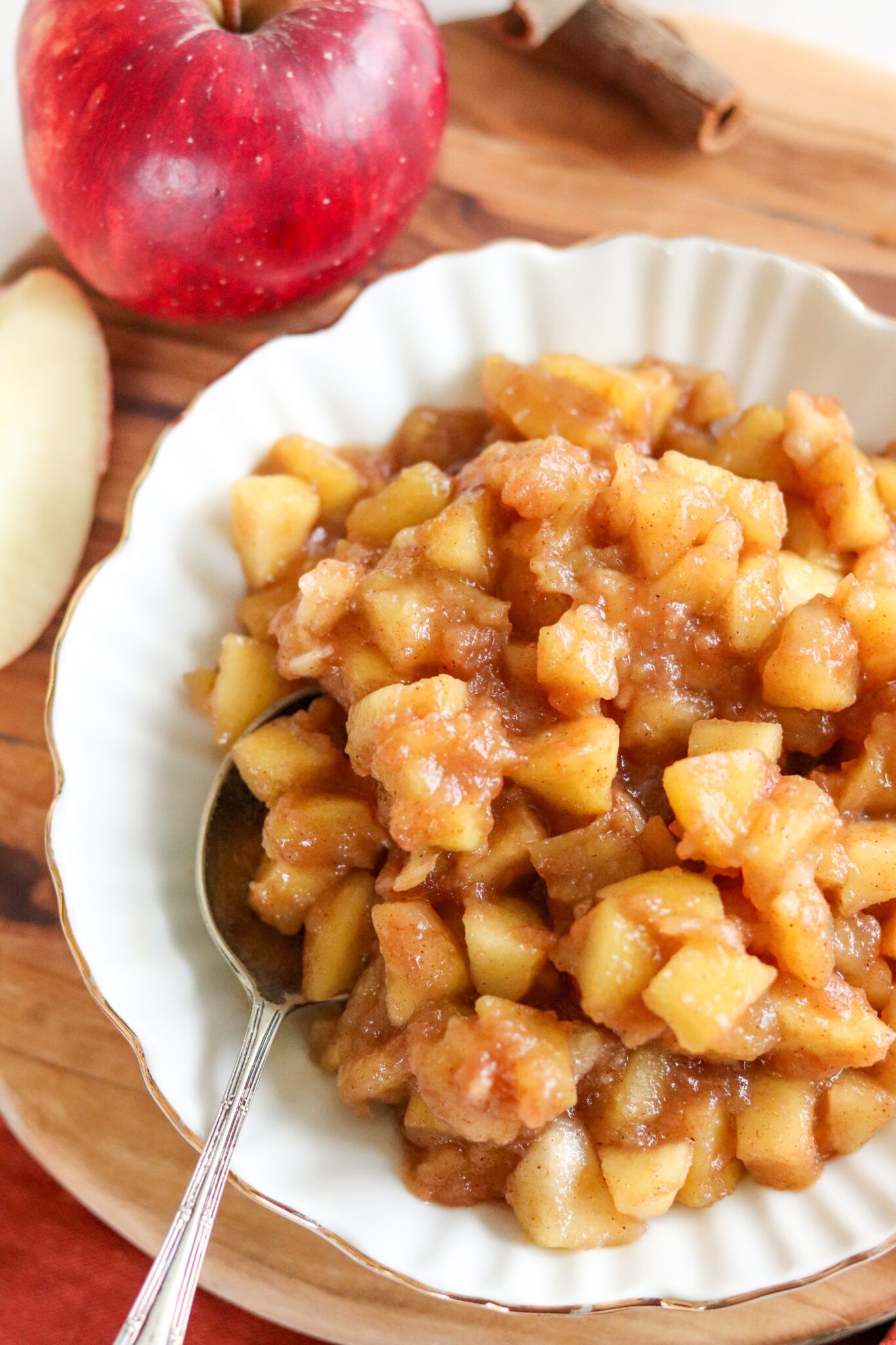 Easy Cinnamon Stewed Apples – Curly's Cooking